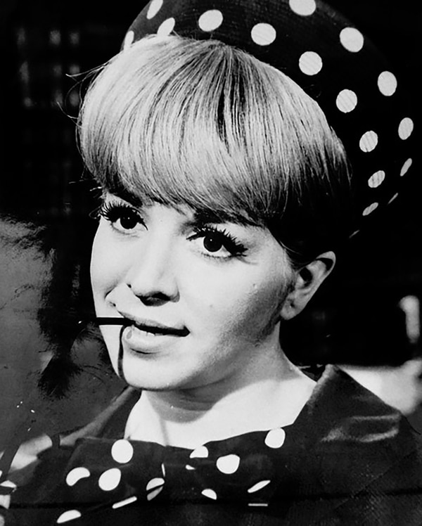 Murió Violeta Rivas – Pirámide Invertida