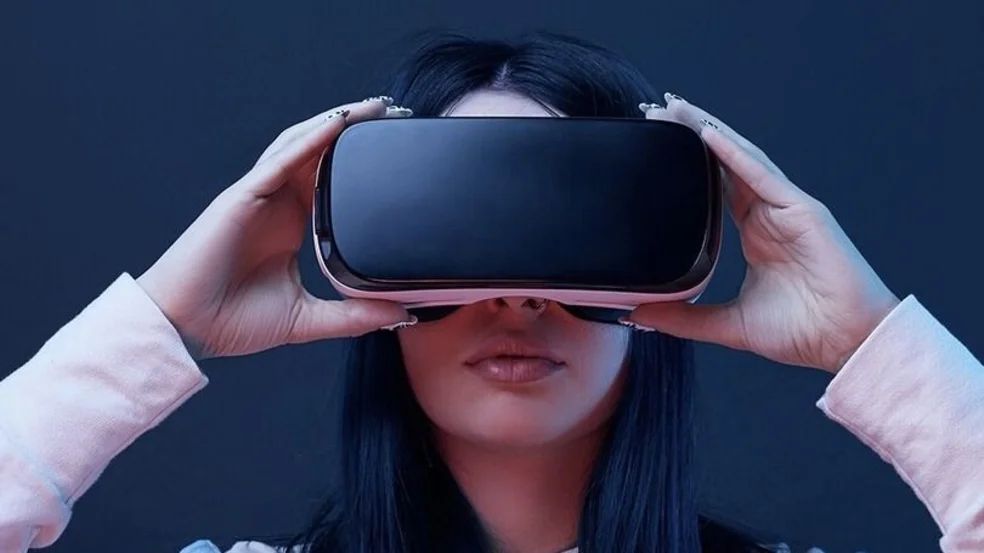 Realidad Mixta: un nuevo modelo de vida – Pirámide Invertida