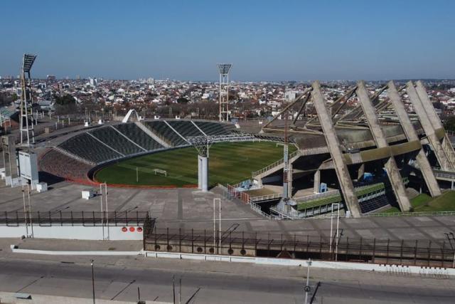 Mar del Plata propone una licitación para rehabilitar el estadio José ...